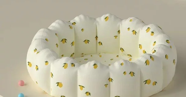 Mango Inflatable Foldable Bathtub & Outdoor Pool